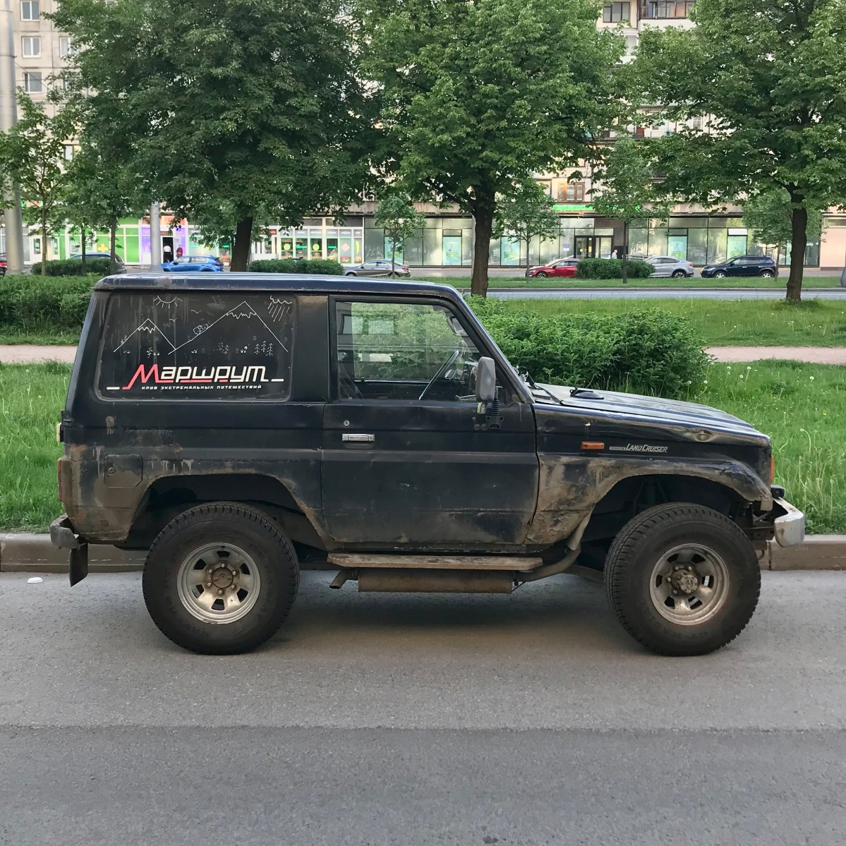 Toyota Land Cruiser HJ70(HJ71) SWB – Carwatcher