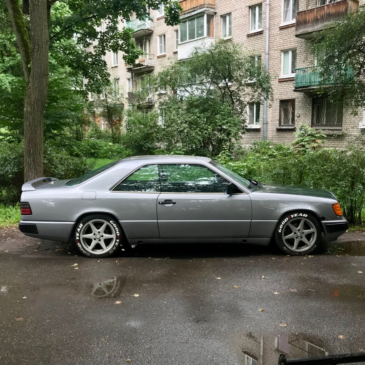 Mercedes-Benz W124 (200) – Carwatcher